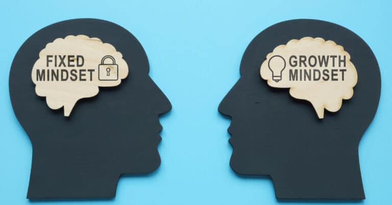 20 Fixed and Growth Mindset Examples: Which Do You Have?
