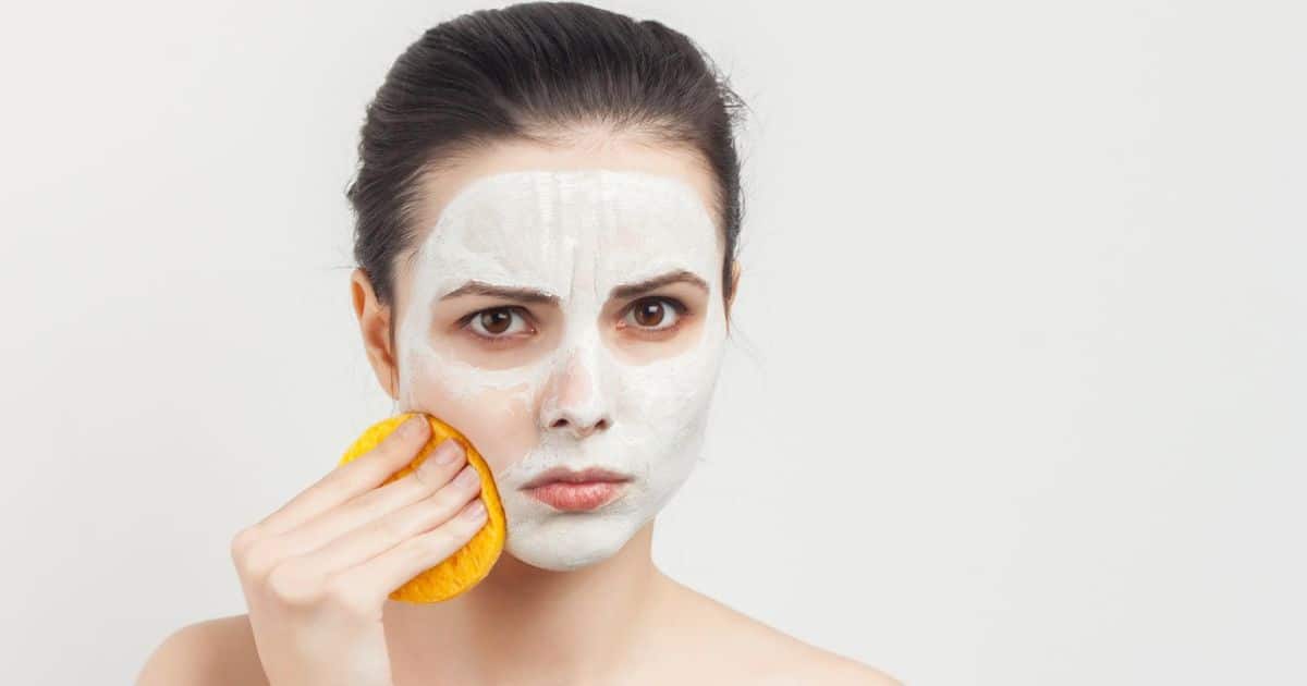 10 Common Skincare Mistakes You Need To Avoid For Glowing Skin | She ...